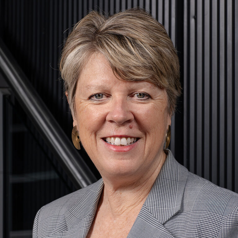 Lisa Hamilton – The National Institute of Dramatic Art (NIDA)