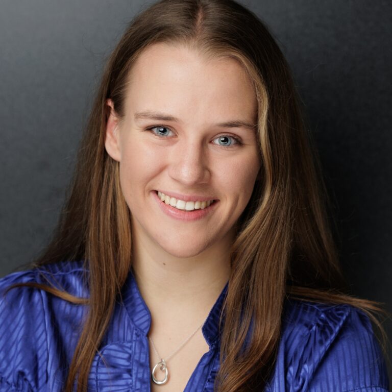 Mia MacCormick – The National Institute of Dramatic Art (NIDA)