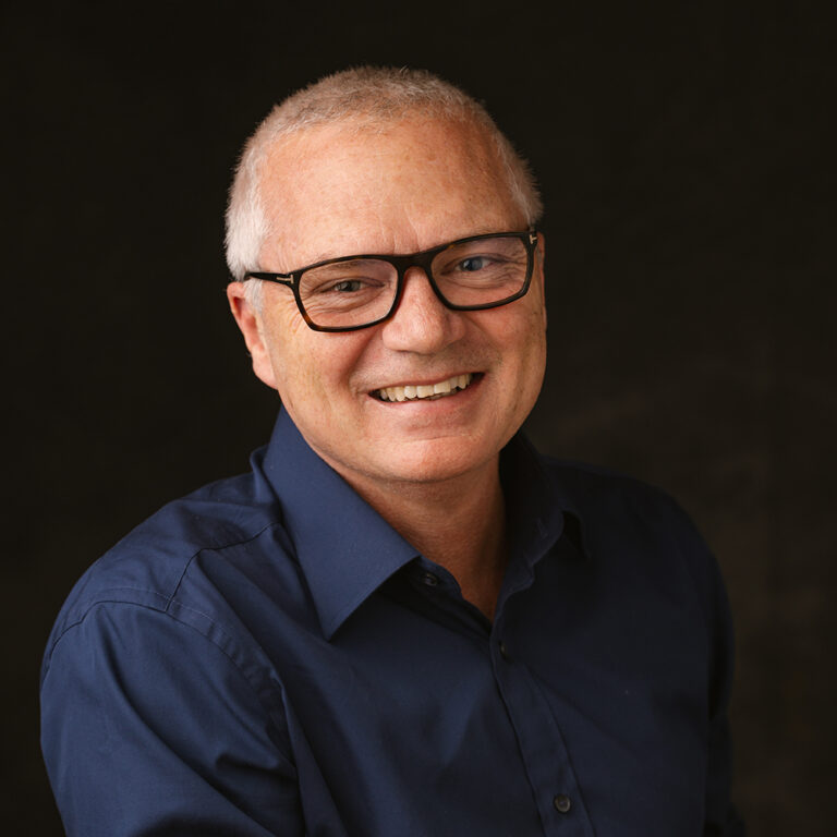 Mike Worner – The National Institute of Dramatic Art (NIDA)