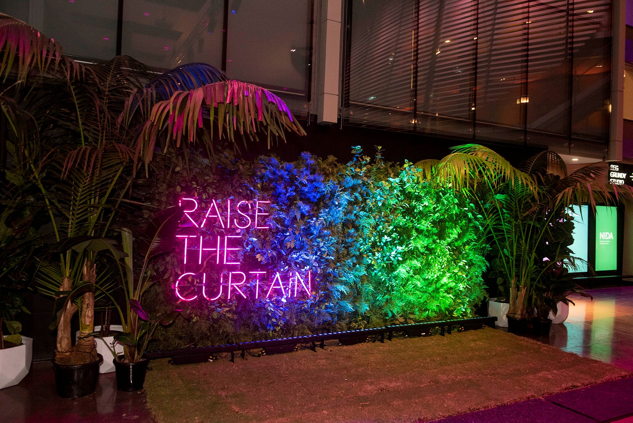 Raise the Curtain – The National Institute of Dramatic Art (NIDA)